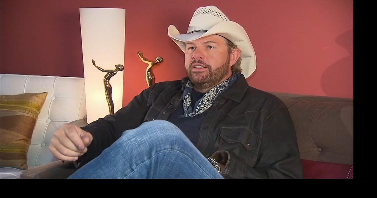 'It's like a personal friend of mine died': Fans mourn death of country ...