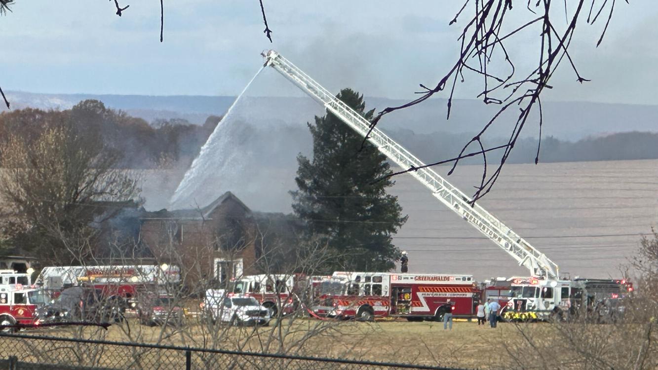 'He saved my life': Neighbor alerts sleeping homeowner to house fire ...