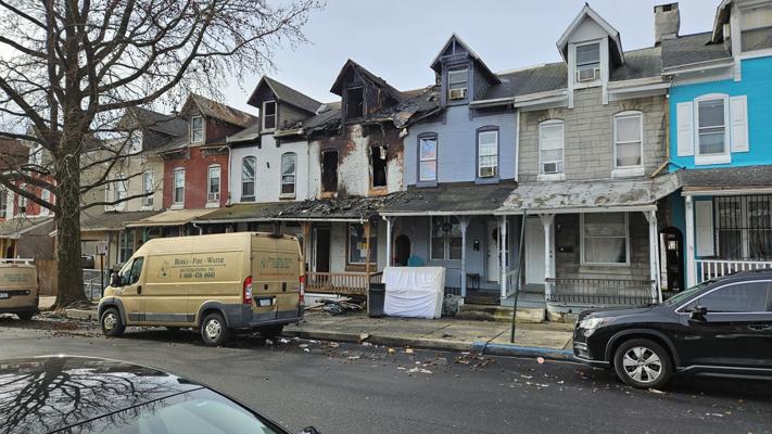 Fire breaks out at Reading rowhome, 1 firefighter injured | Berks ...
