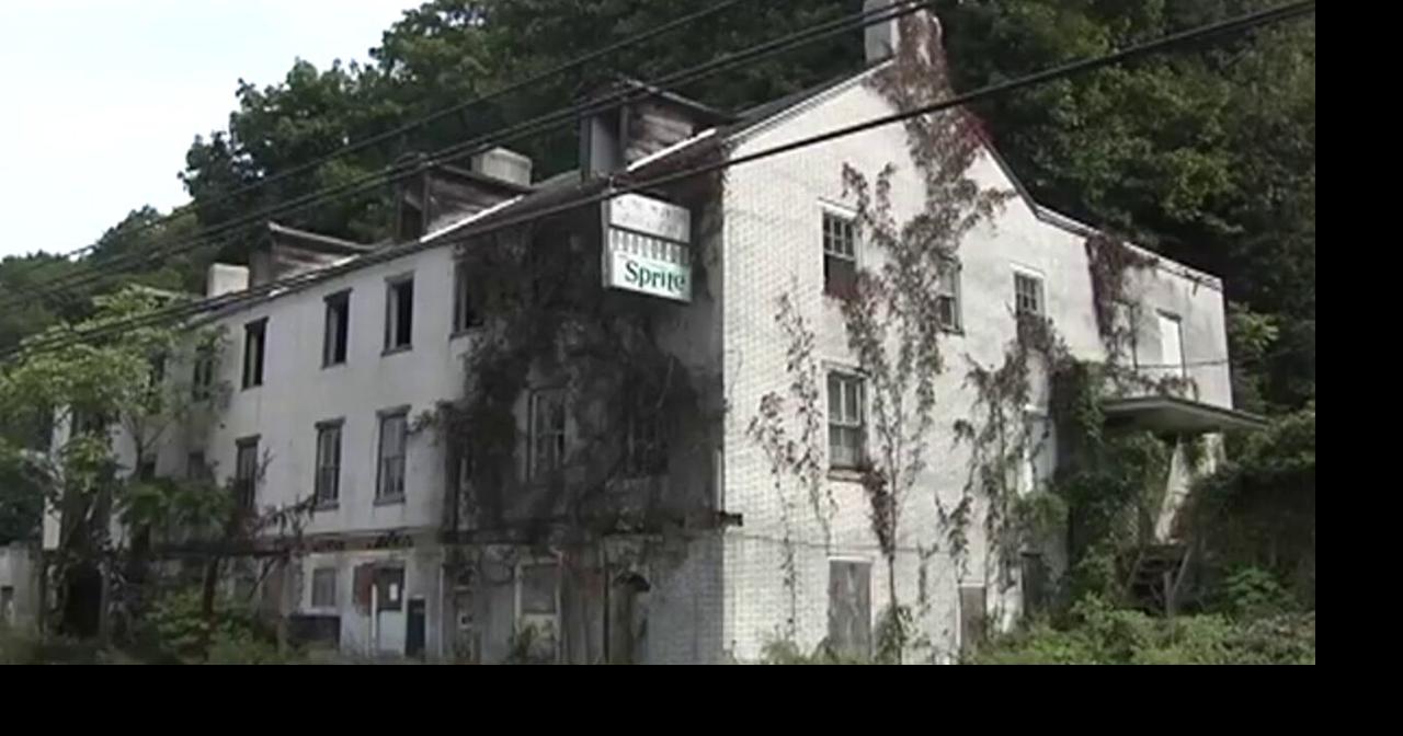 Glendon Hotel demolition to start Monday, as old Sprite sign has ...