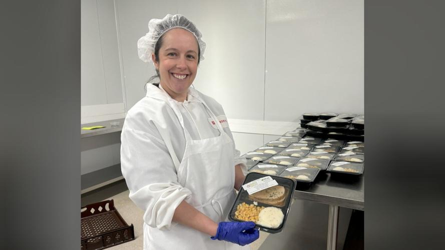 Organizations team up to prepare hundreds of Thanksgiving meals for ...