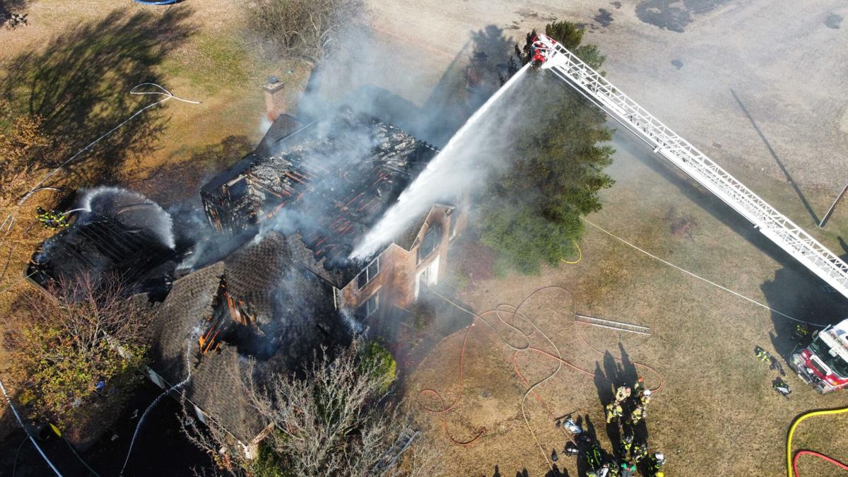 'He saved my life': Neighbor alerts sleeping homeowner to house fire ...