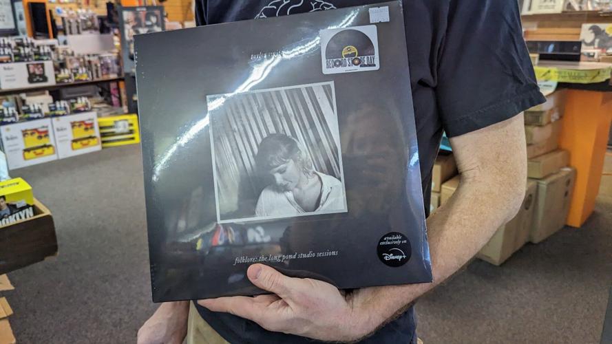 Young Ones Records to sell limited edition Taylor Swift album on Record ...