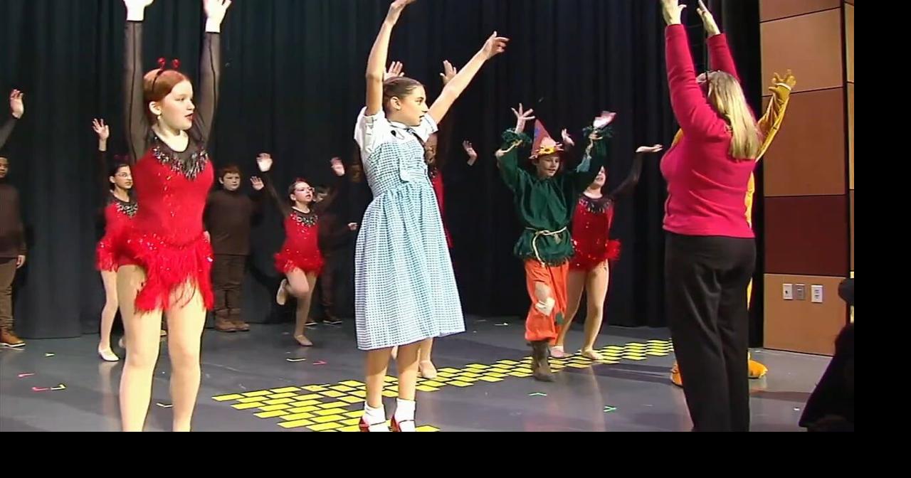 Lehigh County elementary school kicks off theater program, exposing ...