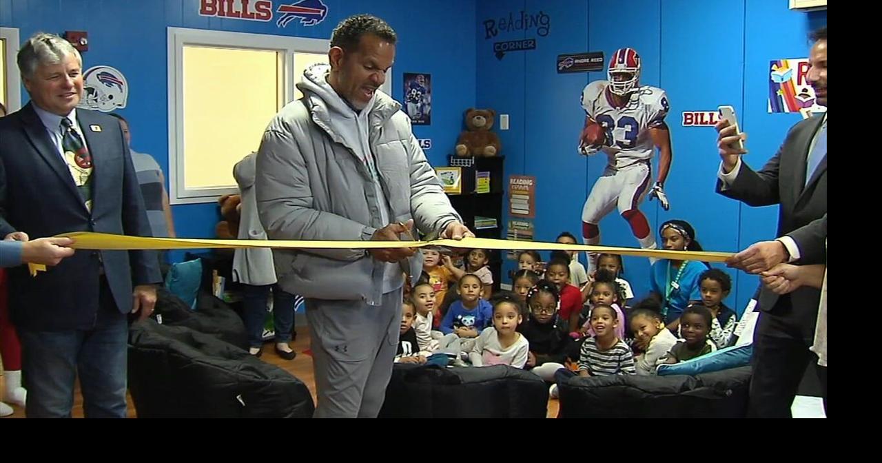 Hall of Famer reveals new 'Read with Reed 83' room at YMCA | Lehigh ...