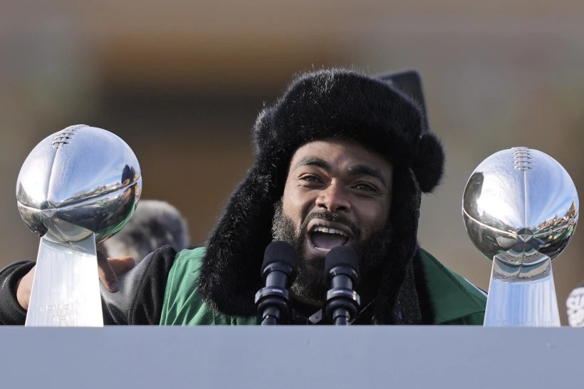 Eagles officially announce Brandon Graham is coming out of retirement ...