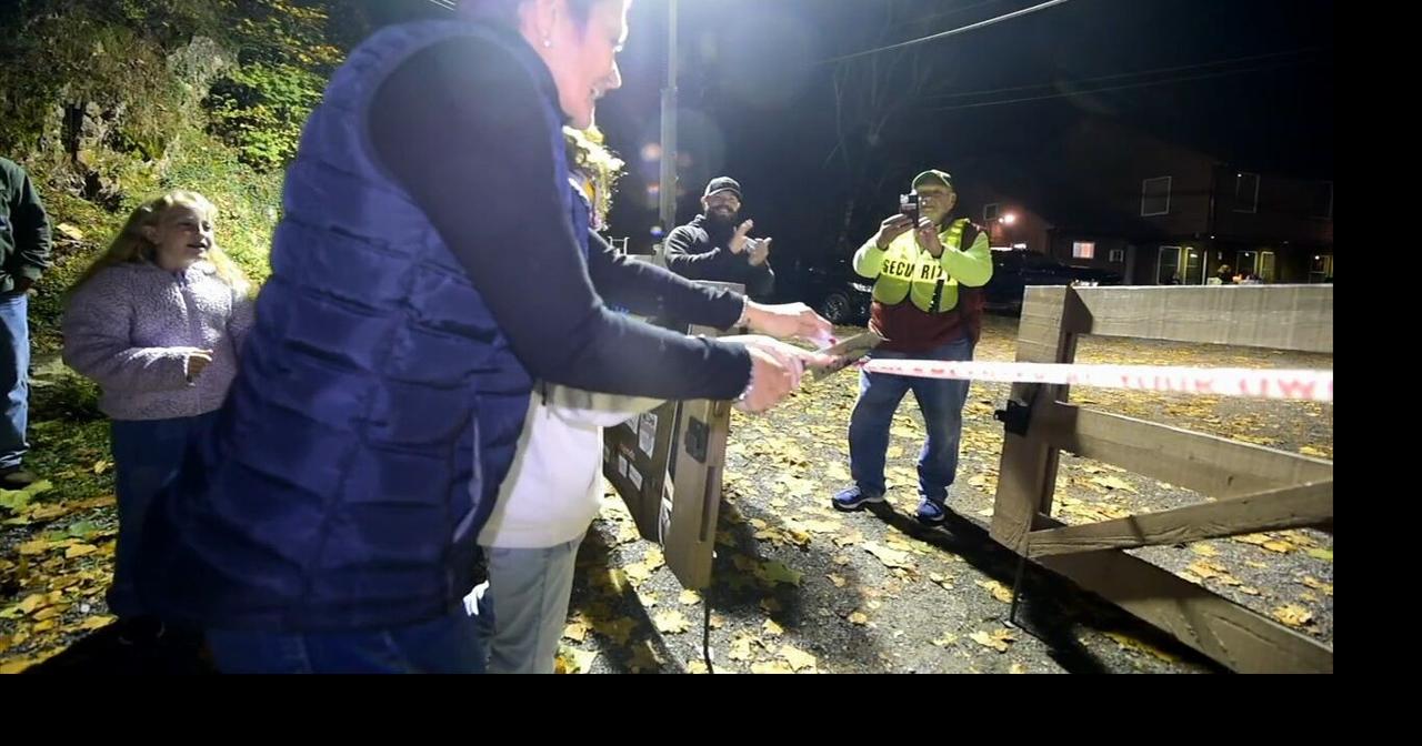 Opening night at the Haunted Red Mill in New Jersey | Regional | wfmz.com