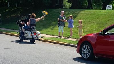 Parade celebrates retirement of Wilson school teacher | Coronavirus ...