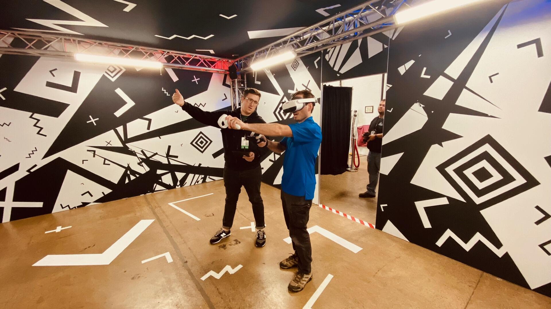 Cosplay, gaming, and advanced immersion VR featured at convention in ...