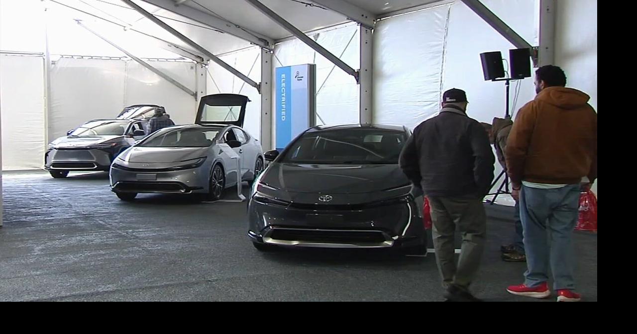 LV Auto Show attendees discuss hybrids, EVs, as new rules announced in ...