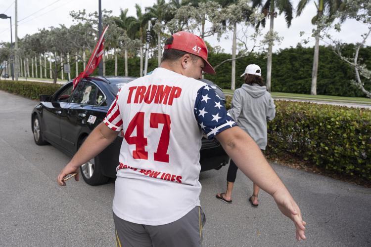 Diehard Trump fans show support outside Florida golf course | News | wfmz.com