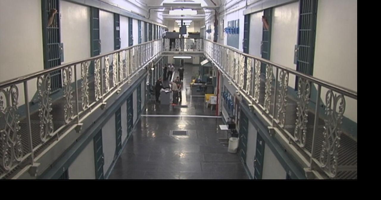 Supreme Court ruling on sentencing juveniles to life without parole ...