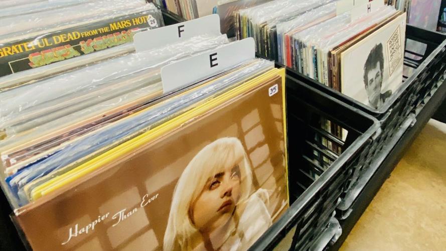 Vinyl enthusiasts to descend on Leesport Farmers Market this weekend ...