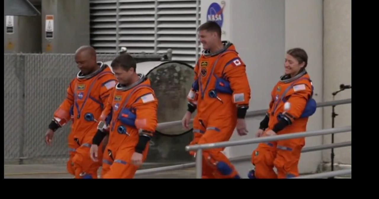 4 astronauts begin historic mission to orbit moon on Artemis II ...