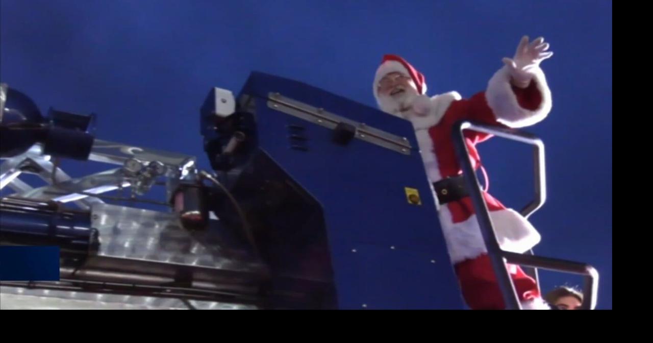 Jolly St. Nick helps Promenades celebrate the holiday season with ...