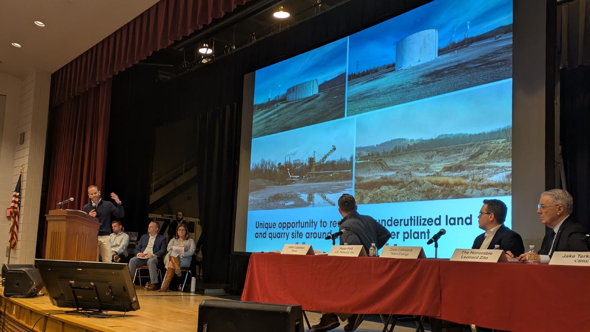 'We will fight until the end': Lower Mt. Bethel residents pack data ...