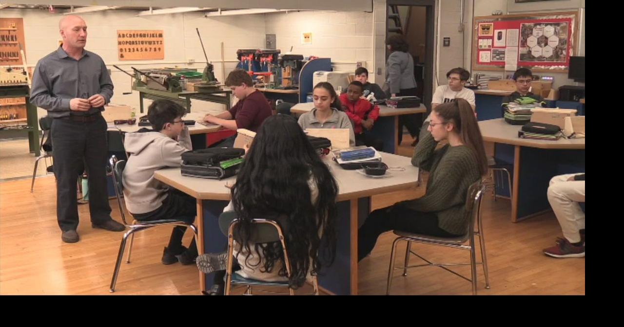 Local middle schoolers learn how to make electronic coin counting ...