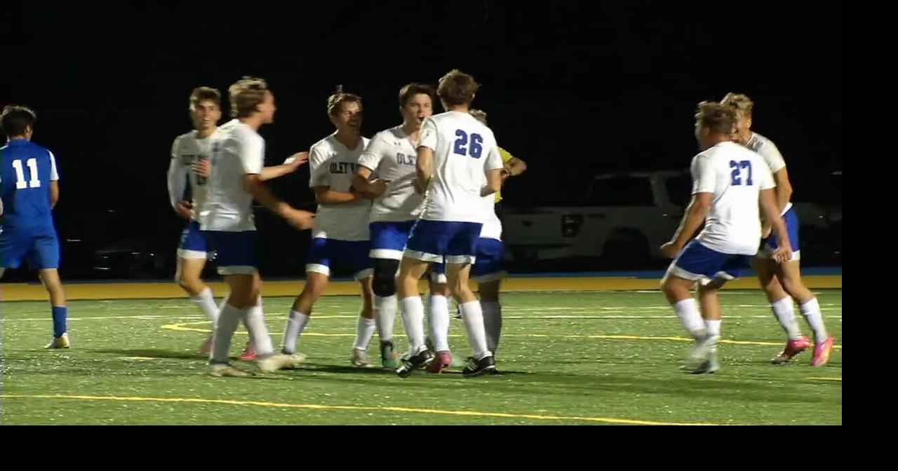 Oley Valley boys' soccer wins a battle with the Trojans | Sports | wfmz.com