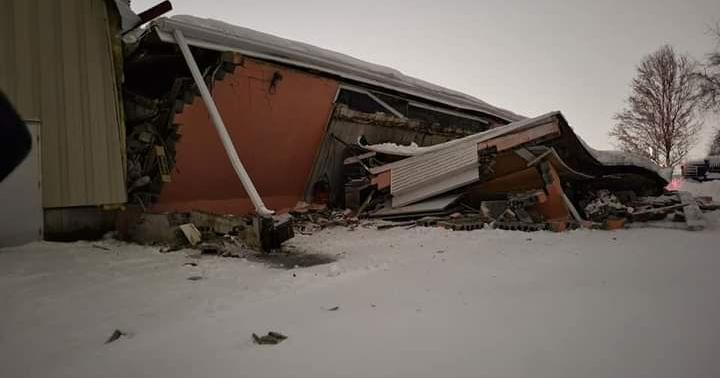 Lounge in Northampton bowling alley to reopen after winter roof ...