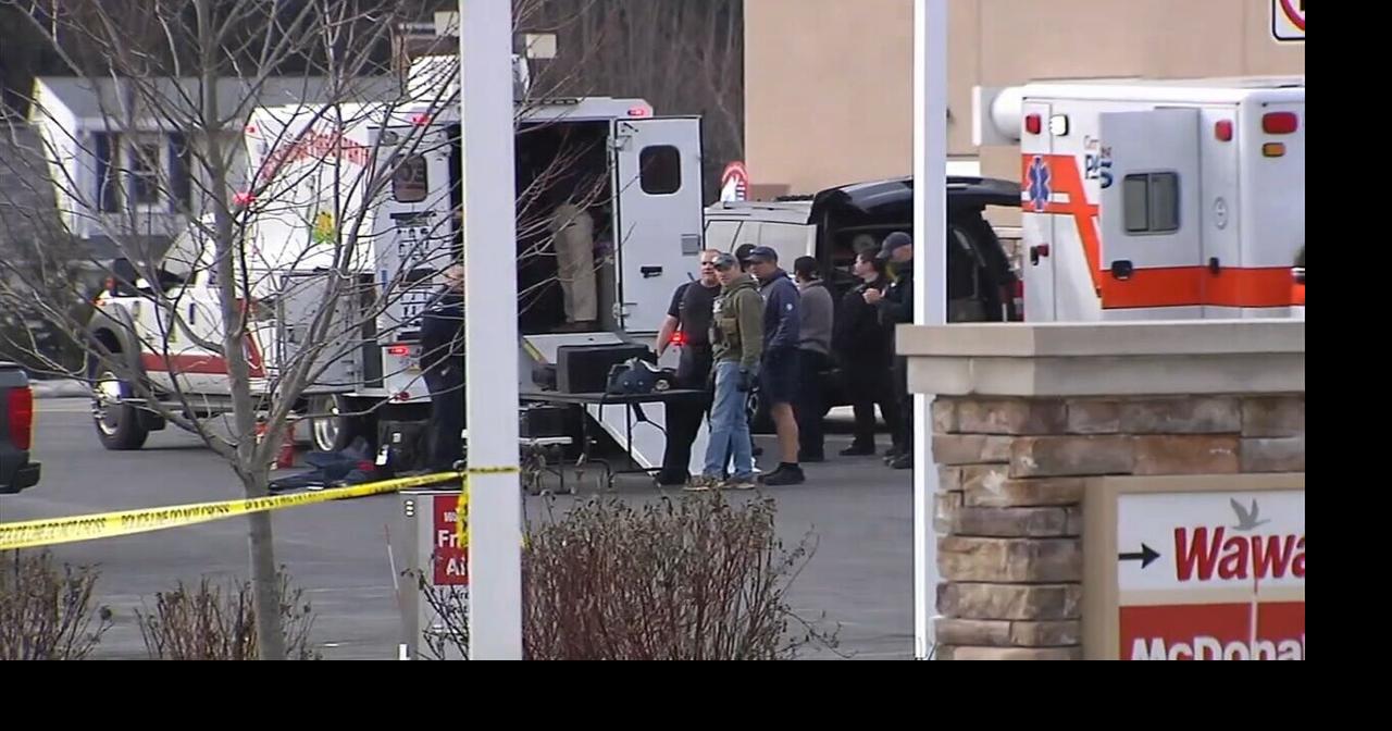 Bomb squad responds to incident at Wawa in Upper Saucon | Video | wfmz.com