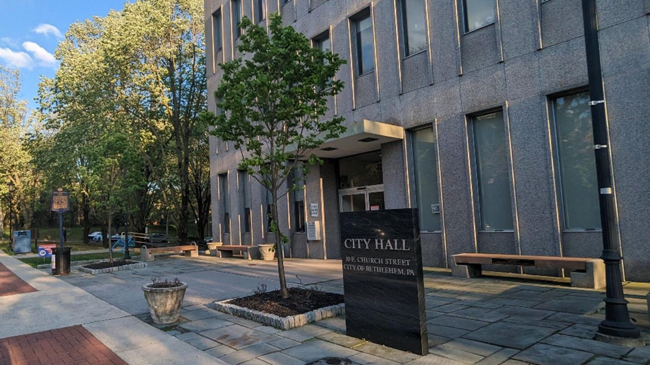 Bethlehem neighbors voice concerns about ‘trash pile’ | Bethlehem Area ...