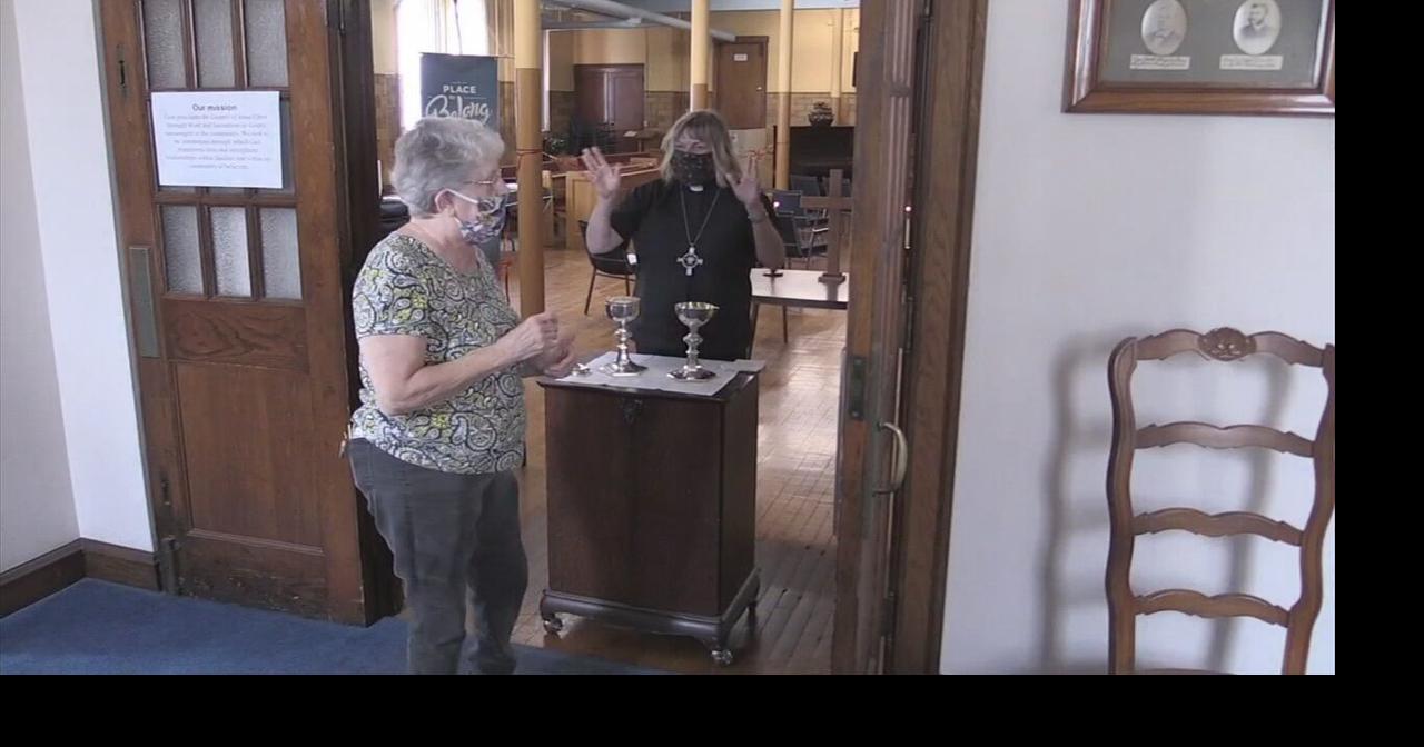 Tamaqua church holds walk-up communion | Poconos and Coal Region | wfmz.com