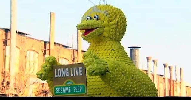 Big Bird statue made of Peeps makes debut in Bethlehem | Entertainment ...