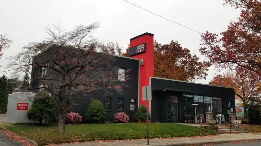 New restaurant to bring unique burgers, 'freakshakes' to former Mint ...