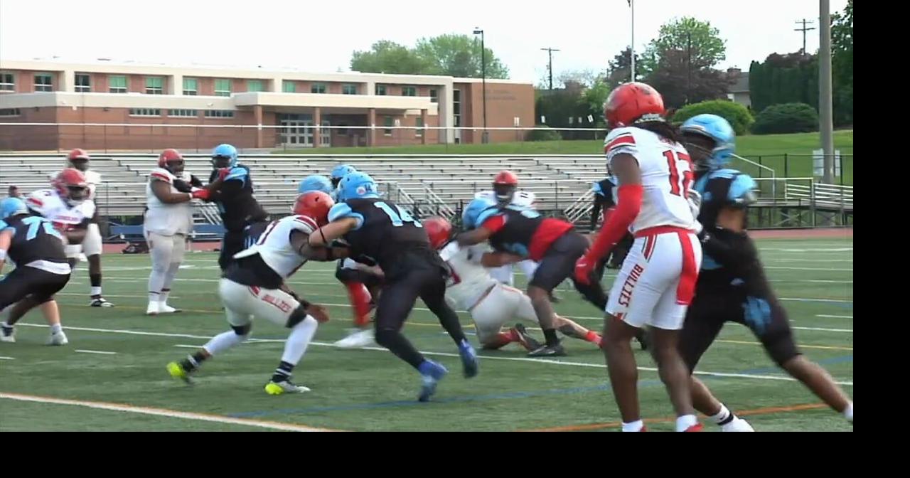 Reading Raptors football players continue the grind for the love of the ...