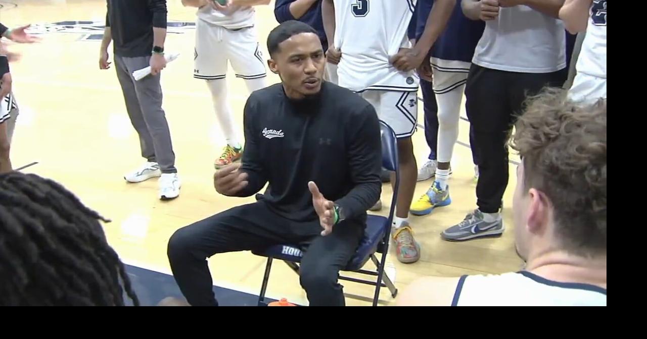 Interim head coach Michael Mayes has rallied Moravian men's basketball ...