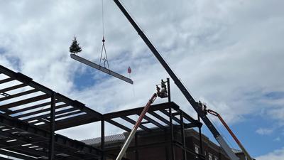 St. Luke’s places final steel beam on patient care tower, as part of ...