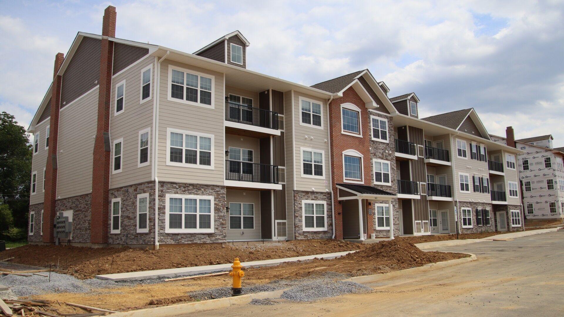 Zoning board to decide fate of new Reserve at Palmer Pointe apartments ...