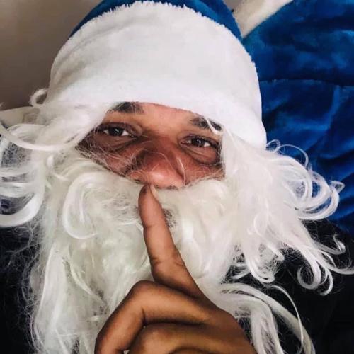 'Homie Claus' spreads Christmas cheer to those who need it most | Good ...