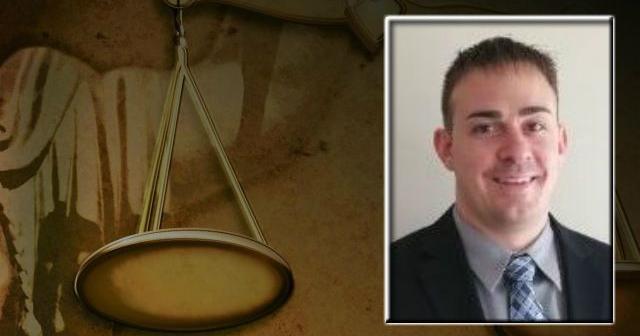 Former juvenile probation officer accused of sexting teen takes plea ...