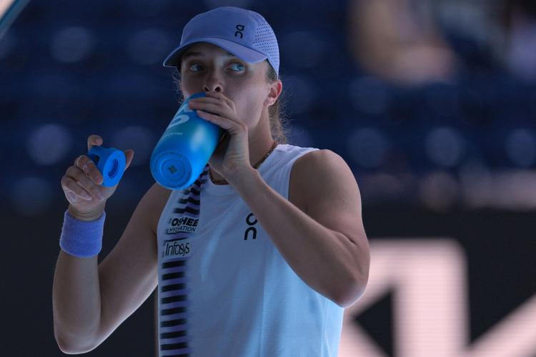 Are tennis players being treated like zoo animals? Iga Swiatek thinks ...