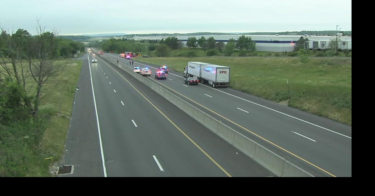 Fatal pedestrian crash closes I-78 westbound at Route 100 | Video ...