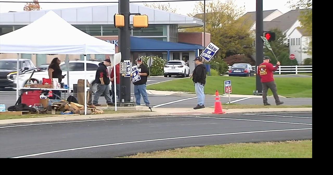 Mack Trucks workers could be replaced, lose benefits if Master Contract ...