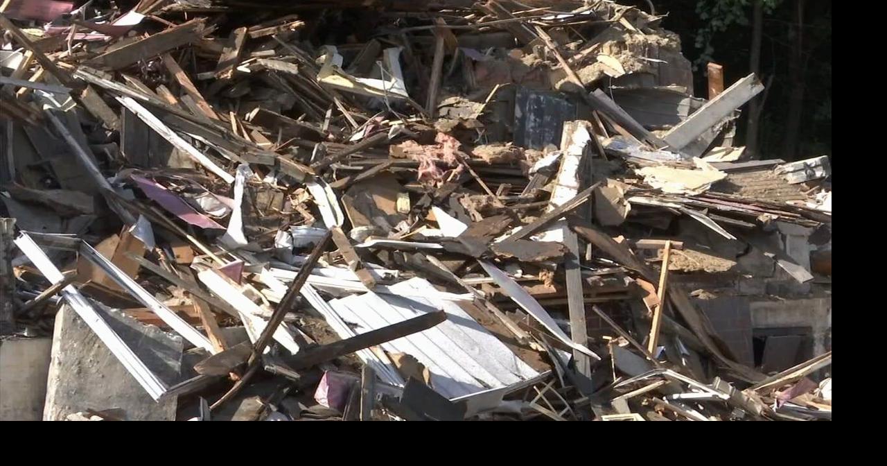 Demolition crew called in after apartment building partially collapses ...