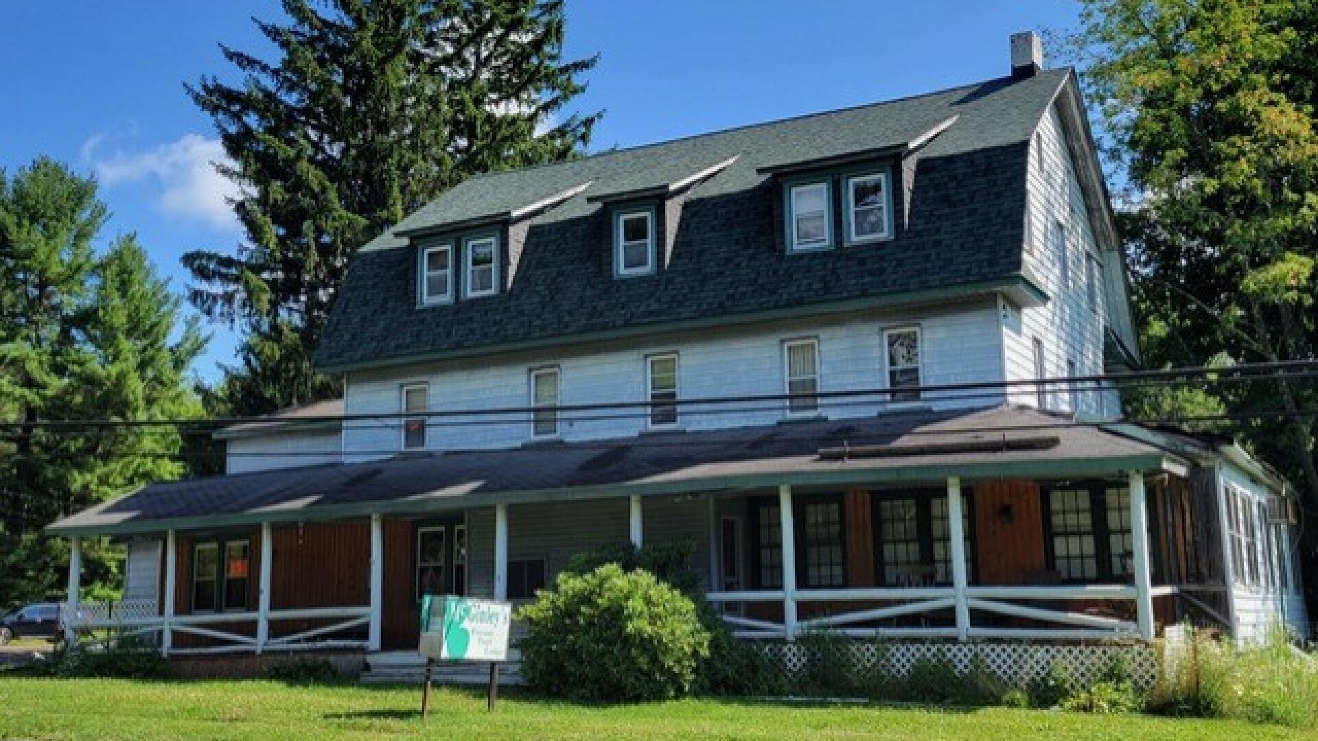 'A complete refresh': Husband, wife purchase Pocono lodge with plans ...