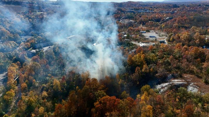Crews battle brush fire in Slatington | Northern Lehigh County | wfmz.com