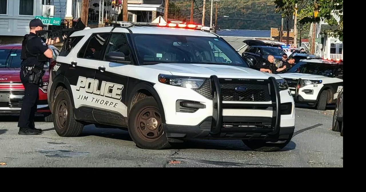 Police surround home in Jim Thorpe with guns drawn | Video | wfmz.com