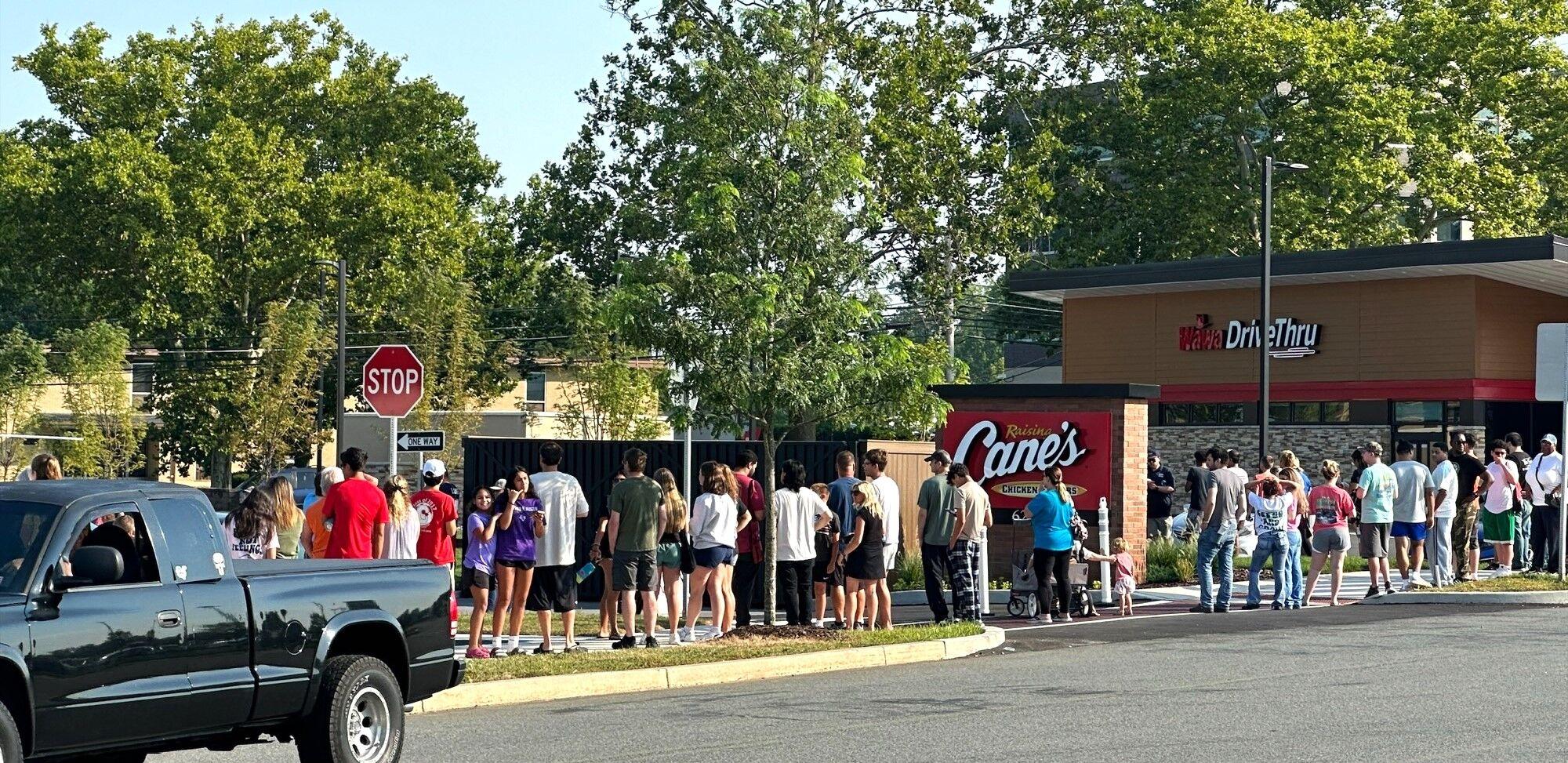Raising Cane's fans line up in droves for debut of chain's 1st Lehigh Valley location | Eat, Sip ...