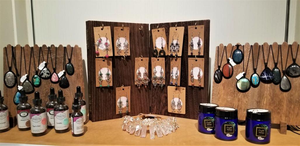 Inaugural holiday market pops up with 10-plus Lehigh Valley vendors ...