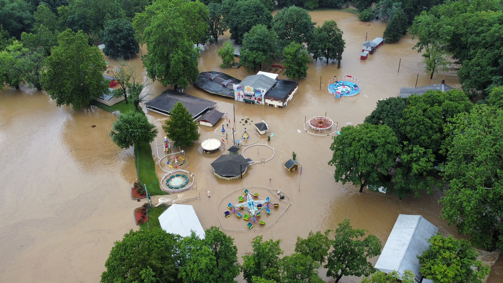 Heavy rain causes flooding in Bushkill Park in Forks Twp. | Lehigh Valley Regional News | wfmz.com