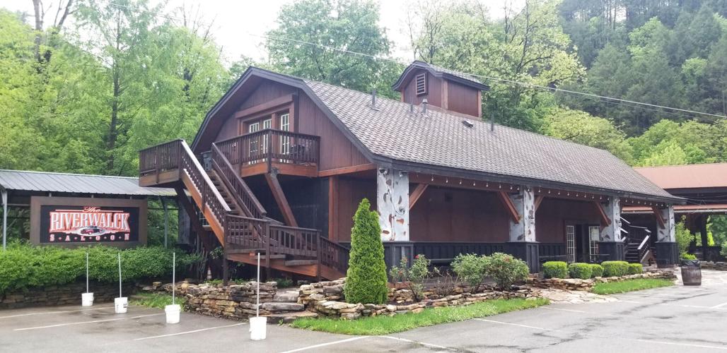 Eat, Sip, Shop: Seven Sirens Brewing Co., The Pizza Joint owners join ...