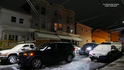 Officer fatally shoots suspected burglar, armed with machete, police ...