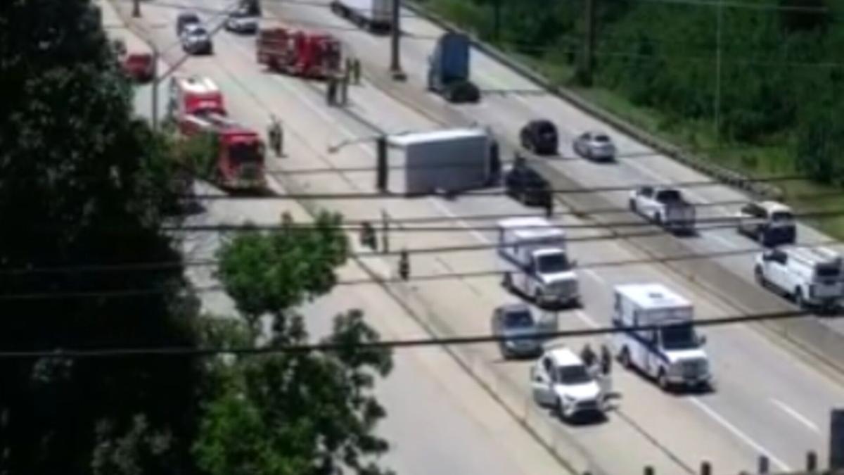 Box truck overturns in multivehicle crash on Route 22 in Bethlehem ...