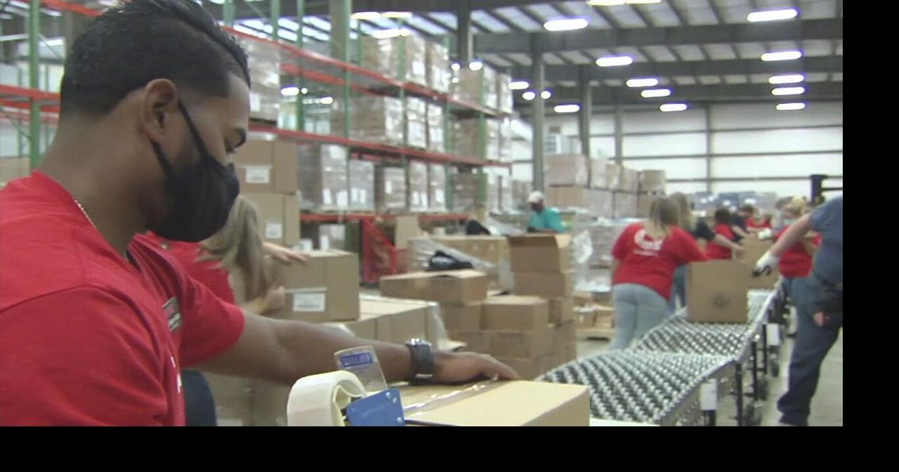 Giant donates money, time to Second Harvest Food Bank | Lehigh Valley ...