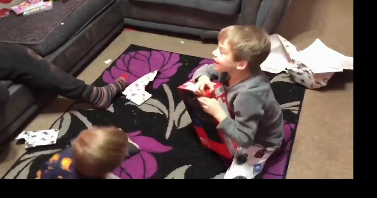 Helper's high: The benefits of gift-giving | Life Lessons | wfmz.com