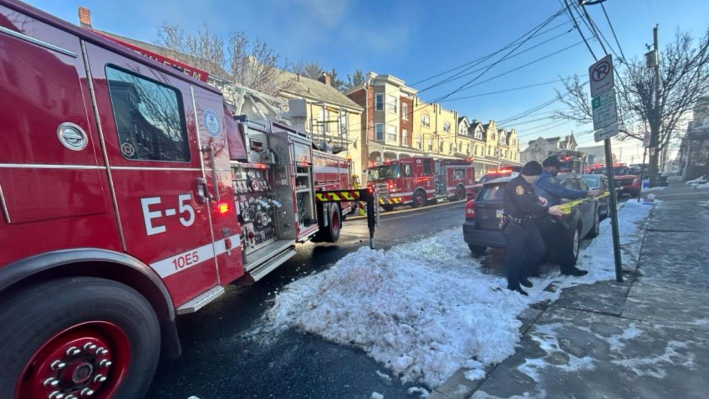 2 firefighters hurt as flames, smoke billow from Bethlehem home ...